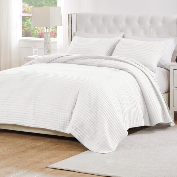 Vineyard Pure White Quilt Set – Greenland Home Fashions